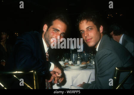 BRIAN BLOOM with brother Scott Bloom 1994.(Credit Image: © Michael ...