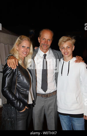 Jochen Horst mit Ehefrau Tina Horst Schauspieler zu Gast auf dem Bild ...