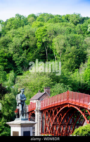 The World's first iron bridge has been restored to its original dark ...