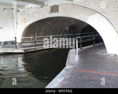 Birmingham Worcester Canal, Broad st area Stock Photo - Alamy