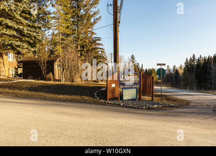FAIRMONT HOT SPRINGS, CANADA - MARCH 18, 2019: spring in small town ...