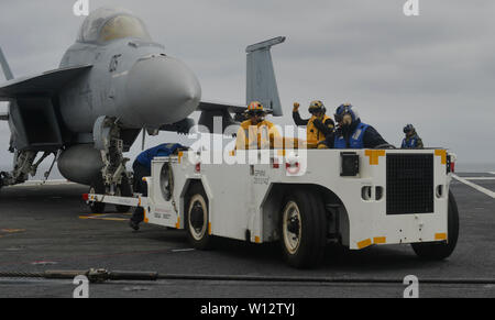F/A-18F Super Hornet assigned to Black Aces of Strike Fighter Squadron ...