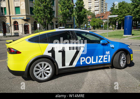 Police Polizei Tesla Model X Stock Photo - Alamy