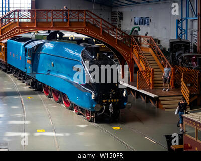 The Mallard steam train world record holder for steam locomotives at ...