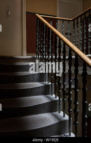 Edinburgh tenement stairwell Stock Photo - Alamy