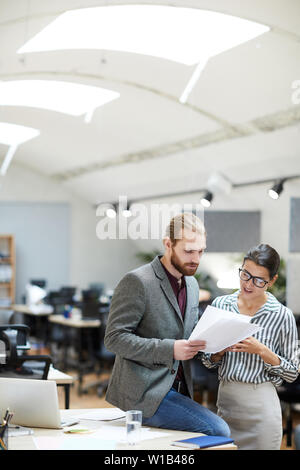 business man boss with secretary chatting in the office Stock Photo - Alamy