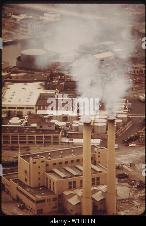 The Consolidated Edison Plant in Queens, New York, plays a significant ...