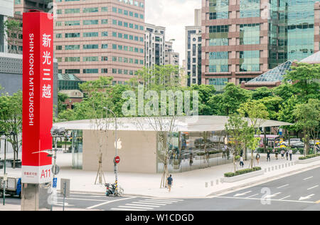 Taipei, Taiwan - June 27, 2019: Taiwan’s second Apple Store — Apple ...