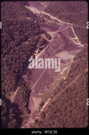 THE LAND SHOWS STRIP-MINING SCARS Stock Photo - Alamy