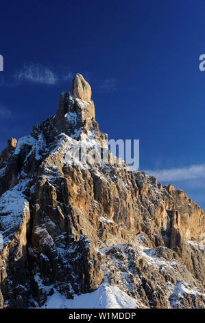 Rock crags of Pala range in the evening sun, Pala range, Dolomites ...