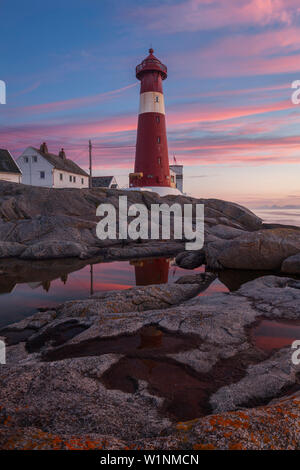 Tranoy Fyr Lighthouse, Tranoy Fyr, Lofoten in the back, Hamaroy, Ofoten ...