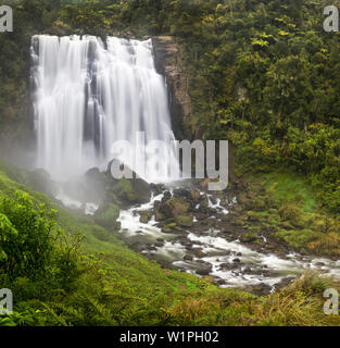 An image of the Marokopa Falls New Zealand Stock Photo - Alamy