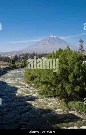 Perù, Arequipa, El Misti volcano Stock Photo - Alamy