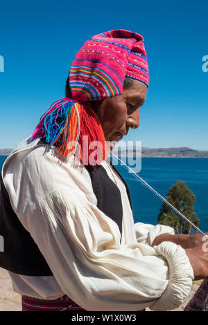 Perù. Taquile island. Titicaca lake Stock Photo - Alamy