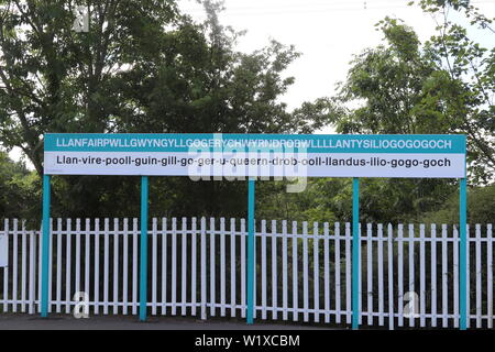 Llanfairpwllgwyngyll, Llanfair Pwllgwyngyll or Llanfair­pwllgwyngyll ...