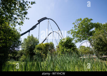Rust, Germany. 02nd July, 2019. Visitors ride the "Silver Star" roller ...