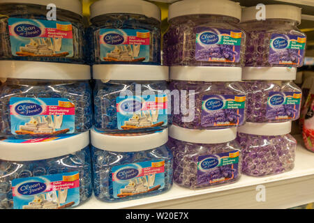 A branch of the Icelandic Bonus supermarket, with a pig logo, in ...