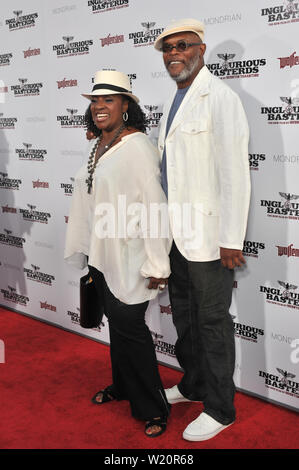 SAMUEL L. JACKSON INGLOURIOUS BASTERDS LOS ANGELES PREMIERE HOLLYWOOD ...