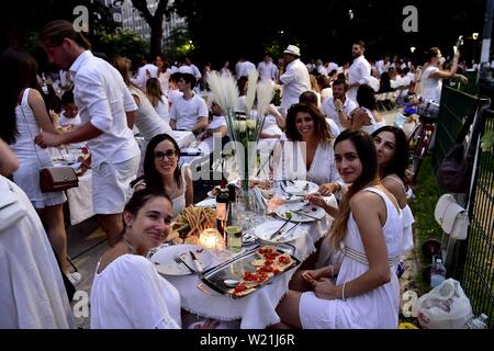 Flash Mob Dinner in White at the Pagano Park, Pallavicino (Duilio ...