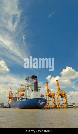 bangkok, thailand - august 28, 2008: loadline mark and draught markings ...