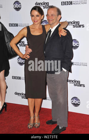 Jennifer Grey and her father at the 'Dancing With The Stars' 200th ...