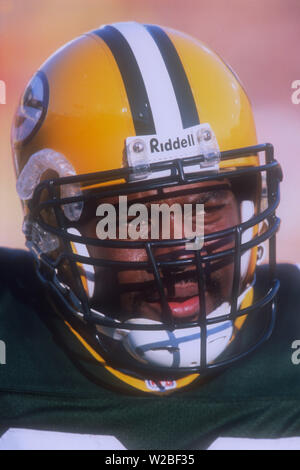 Green Bay Packers long snapper Brett Goode (61) during warm-ups for ...