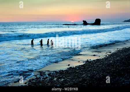 El Salvador "El Tunco" Rock, A Pig Shaped Rock Formation which El Tunco ...