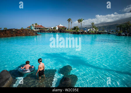Lago Martianez, water park designed by artist Cesar Manrique, Puerto de ...