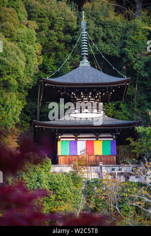 Colorful Autumn at Eikando Zenrinji Temple in Kyoto, Japan Stock Photo ...