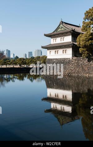 Moat and watchtower Imperial Palace gardens Tokyo Japan Stock Photo - Alamy