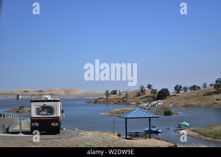Hensley Lake Corps of Engineers Campground, Madera CA Stock Photo - Alamy
