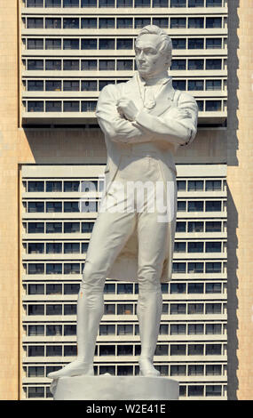 OCBC Bank Building Singapore statue artwork Stock Photo - Alamy