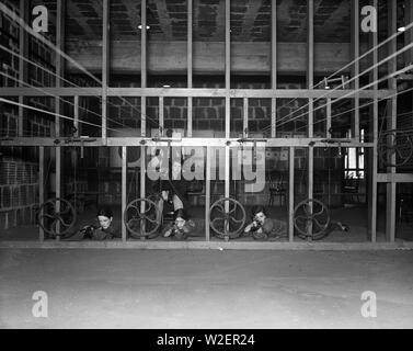 Women, marksmanship training ca. 1930 Stock Photo - Alamy