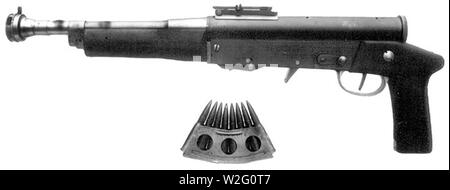 The Chauchat-Ribeyrolles 1918 submachine gun Stock Photo - Alamy