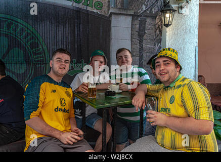 Celtic supporters pub bar in Glasgow - The Hoops Bar in Gallowgate ...