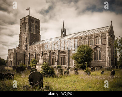 St. Edmund King and Martyr Church, Hardingstone, Northamptonshire Stock ...
