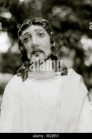 Jesus Christ in Manila North Cemetery in Manila in Luzon Metro Manila ...