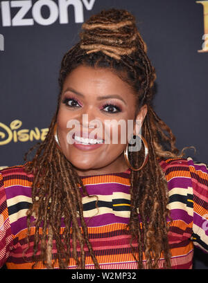 Yvette Nicole Brown arrives at the premiere of the second season of ...
