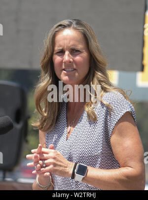 A statue of Brandi Chastain at Rose Bowl Stadium, Monday, Dec. 29, 2025 ...