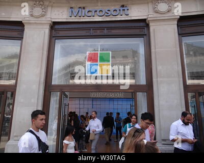 First European Microsoft store opens on Oxford circus in London, UK ...
