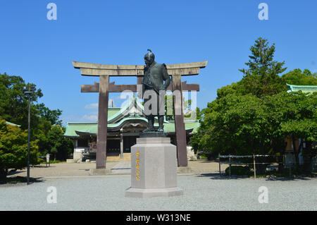 Statue of Samurai Toyotomi Hideyoshi at Osaka Castle Park Japan Asia ...