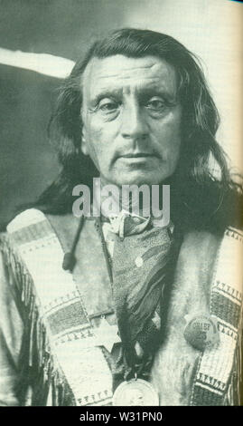 Red Shirt, Lakota Tribal Chief Stock Photo - Alamy
