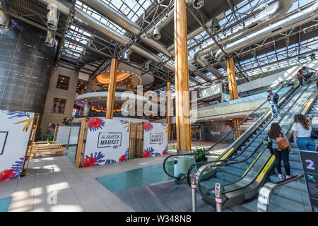 Alameda Shopping mall in Porto, Portugal Stock Photo - Alamy