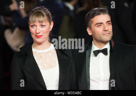 Elvira Lind and her partner Oscar Isaac attend the 'Star Wars: The Last ...