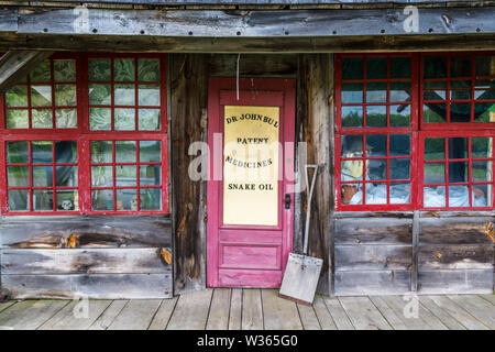 Vintage wild west Canadian outpost Stock Photo - Alamy