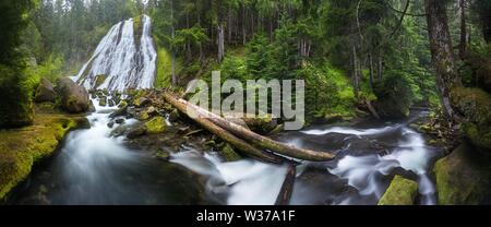 Awesome waterfall in Oregon state, United States, during summer ...