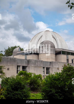 Exterior of Murray Edwards College, Cambridge Designed by Chamberlin ...
