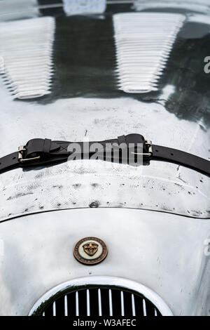 Classic car leather bonnet strap Stock Photo: 170293855 - Alamy