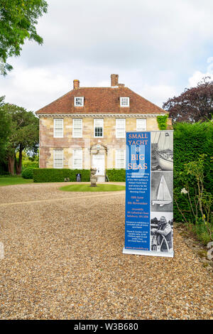 Winner of the Sydney Hobart Yacht Race Comanche close to the finish ...