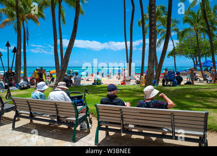 Honolulu, Hawaii - May 5, 2019: Waikiki area, people on the beach Stock ...